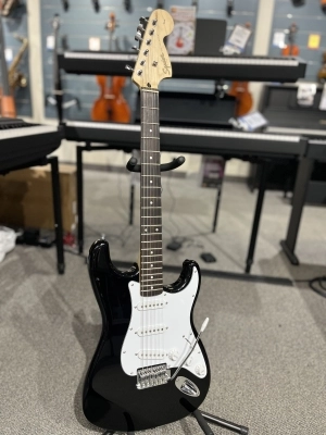 Gear Hunter | Squier Affinity Stratocaster, Black